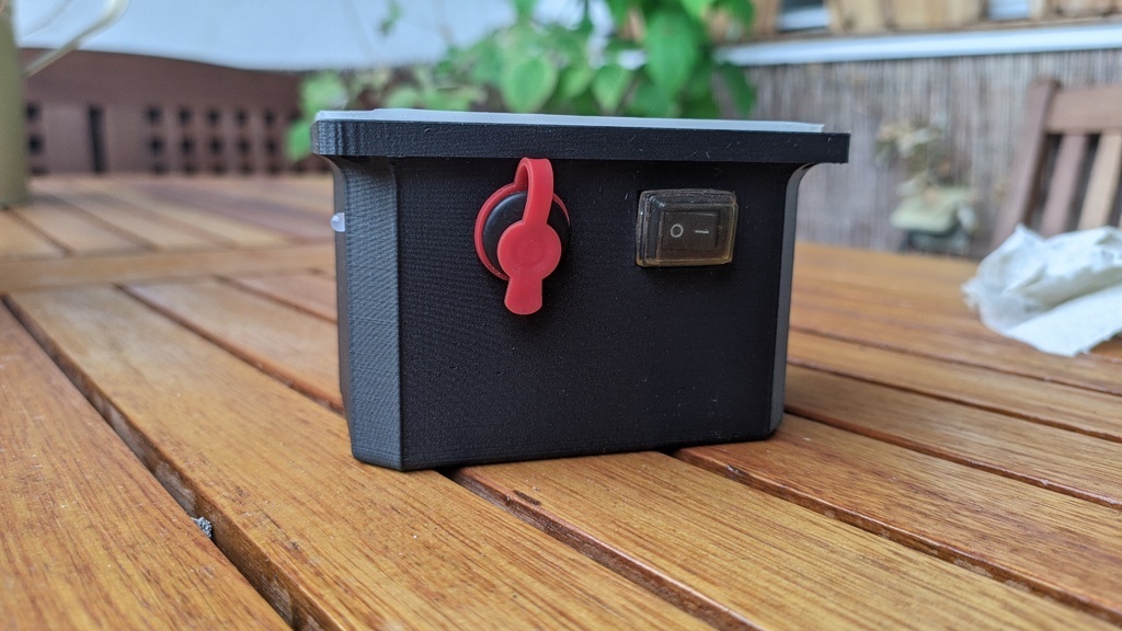 Free 3D file Synergy 21 Outdoor LED Battery Housing Case・3D printing ...