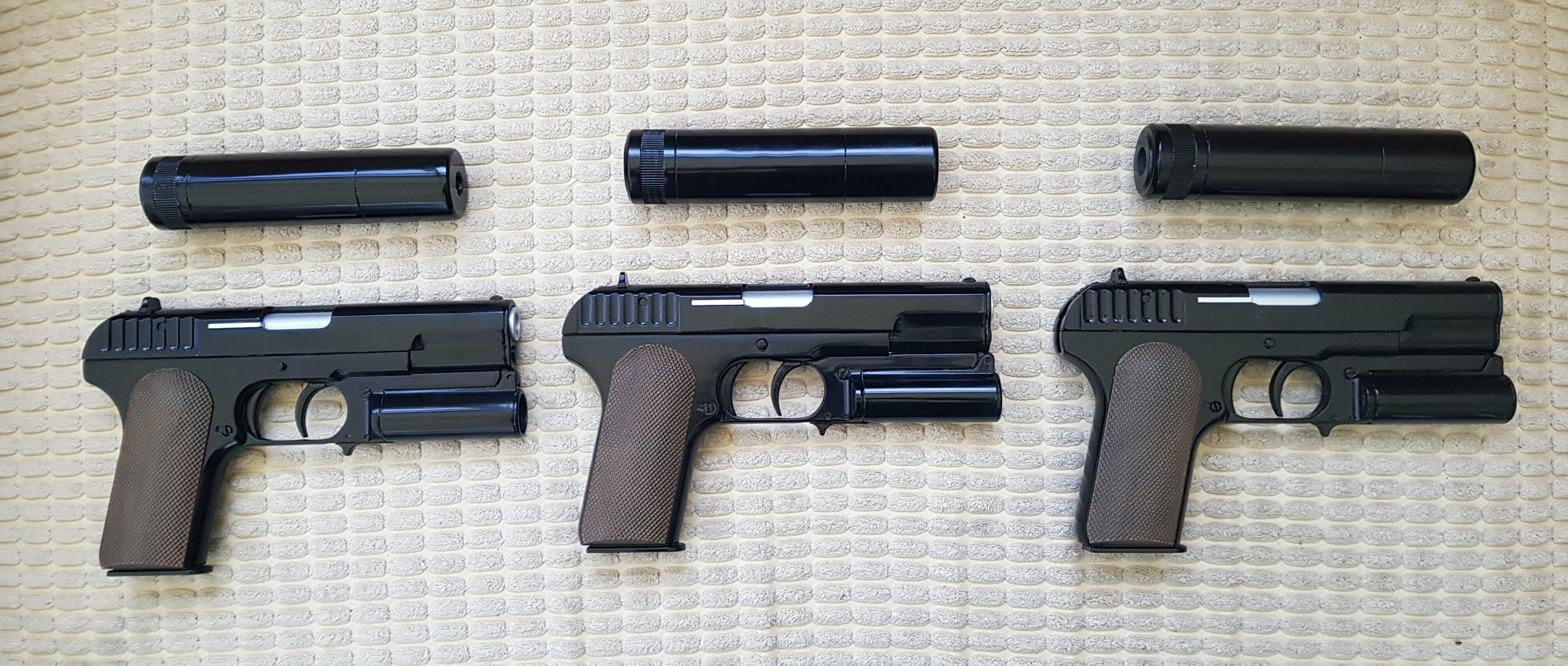 STL file Kingsman Carnwennan Custom Tokarev TT-30 Prop 🔫・Model to ...