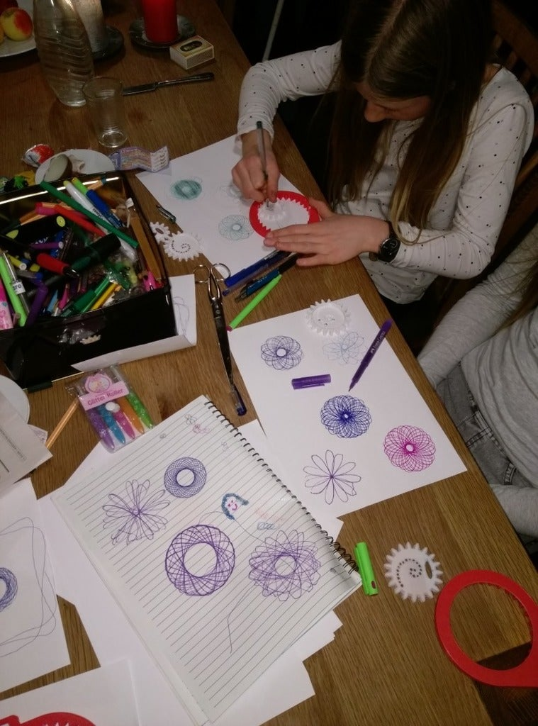 Free STL file Spirograph Remix for little Kids・3D print design to ...