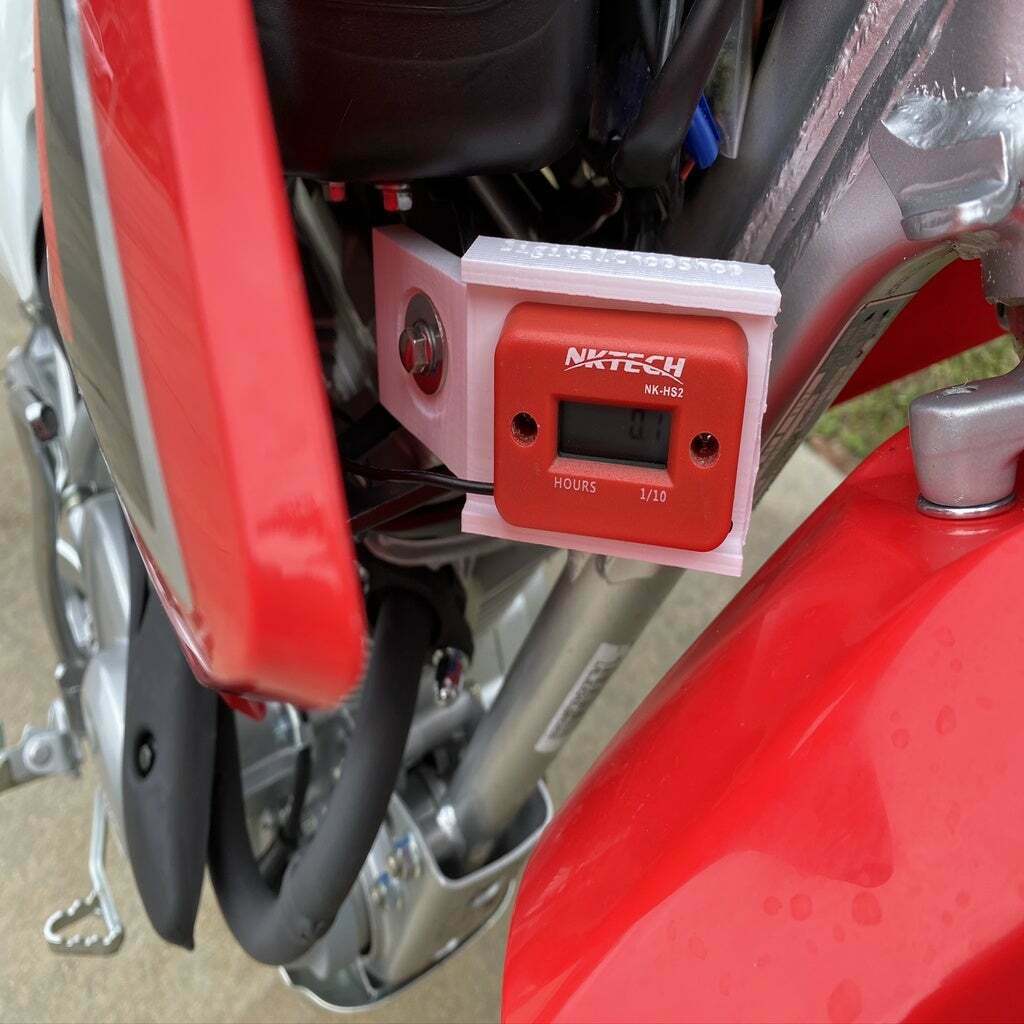 Free STL file CRF125 Hours Meter Mount 👽・3D print design to download・Cults