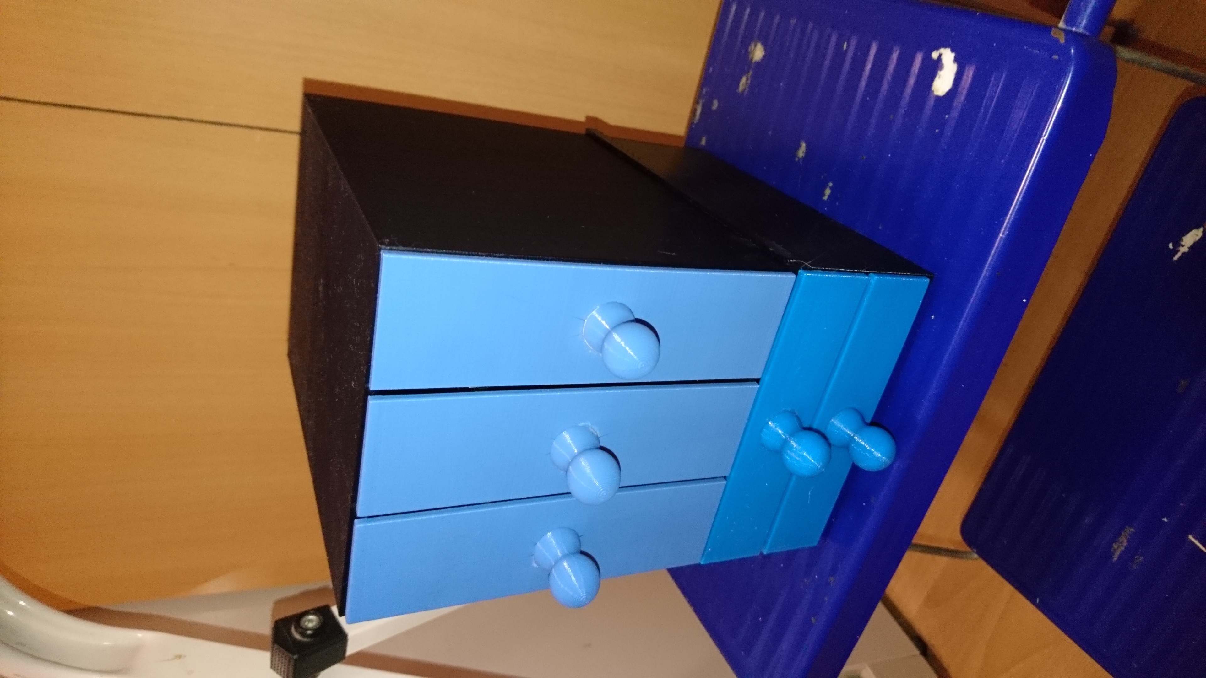 STL file Earrings and rings box・Template to download and 3D print・Cults