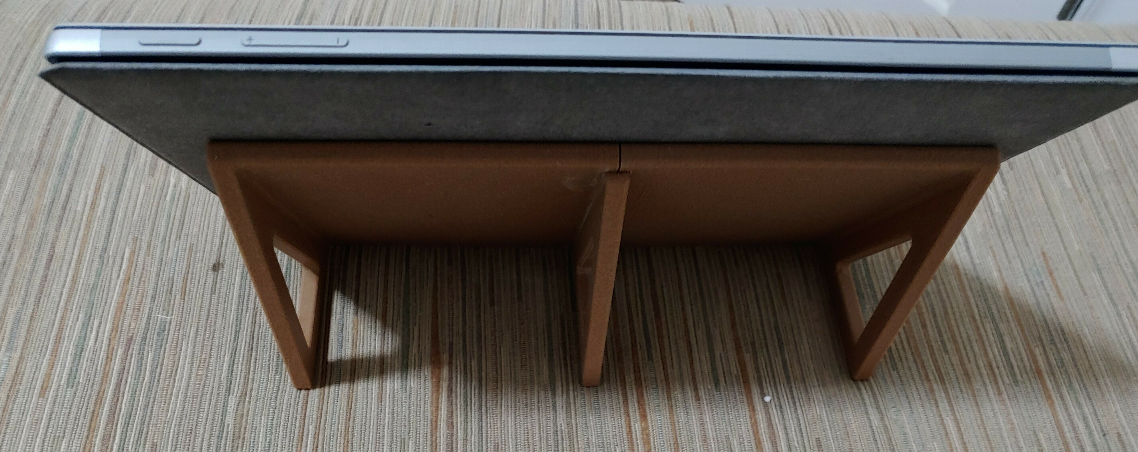 3D file Microsoft Surface Stand・3D printing model to download・Cults