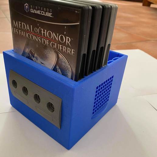 Download STL file GAMECUBE NINTENDO game display case holder • Template ...
