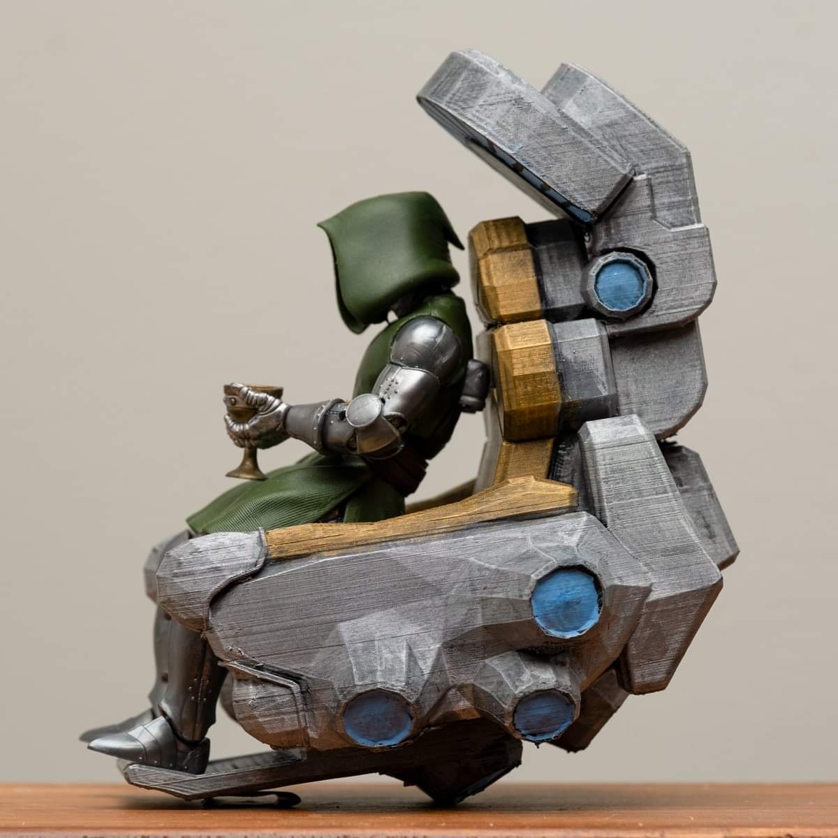 STL file Doctor Doom's time throne・Model to download and 3D print・Cults