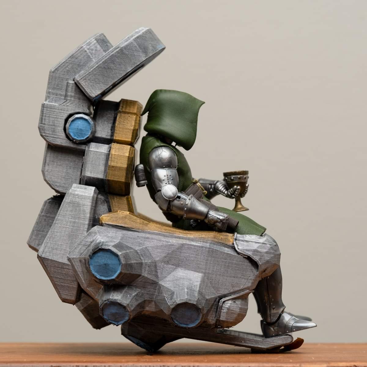 STL file Doctor Doom's time throne・Model to download and 3D print・Cults