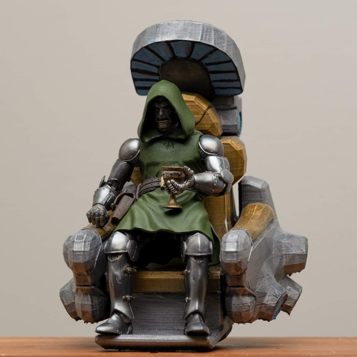STL file Doctor Doom's time throne・Model to download and 3D print・Cults