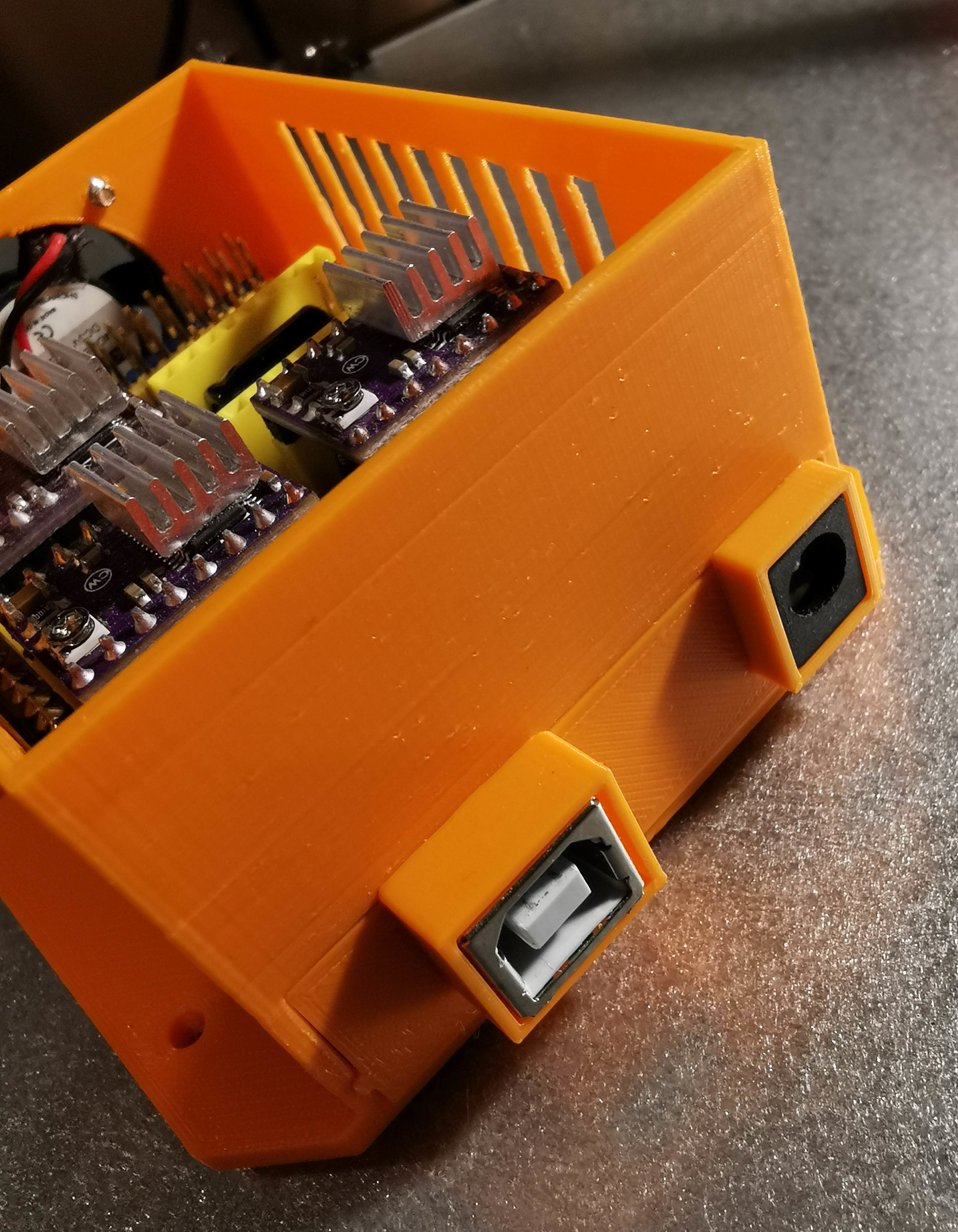 Archivo STL gratis Caja Arduino UNO + CNC Shield・Modelo para descargar ...