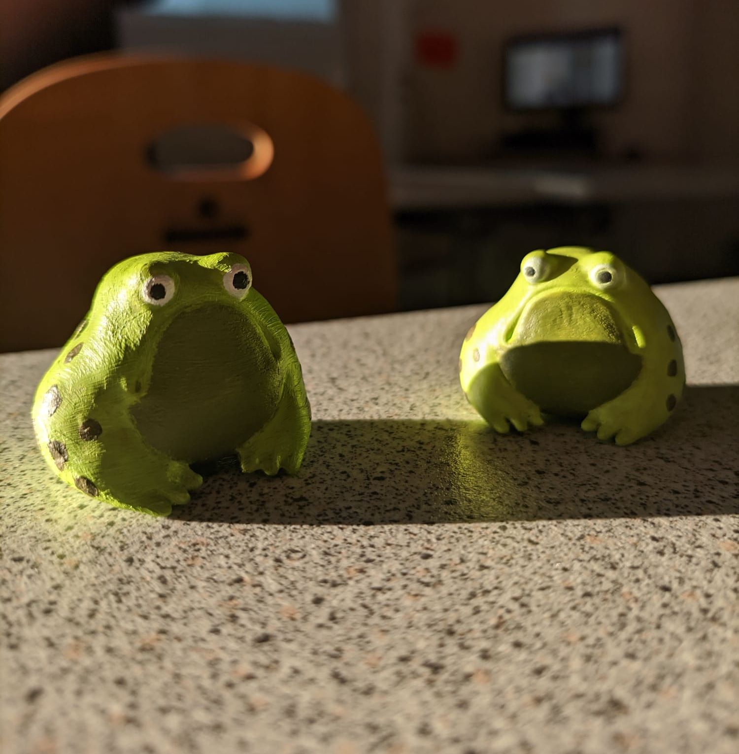 Free STL file Grumpy Frog [FREE] 🐸・3D print model to download・Cults
