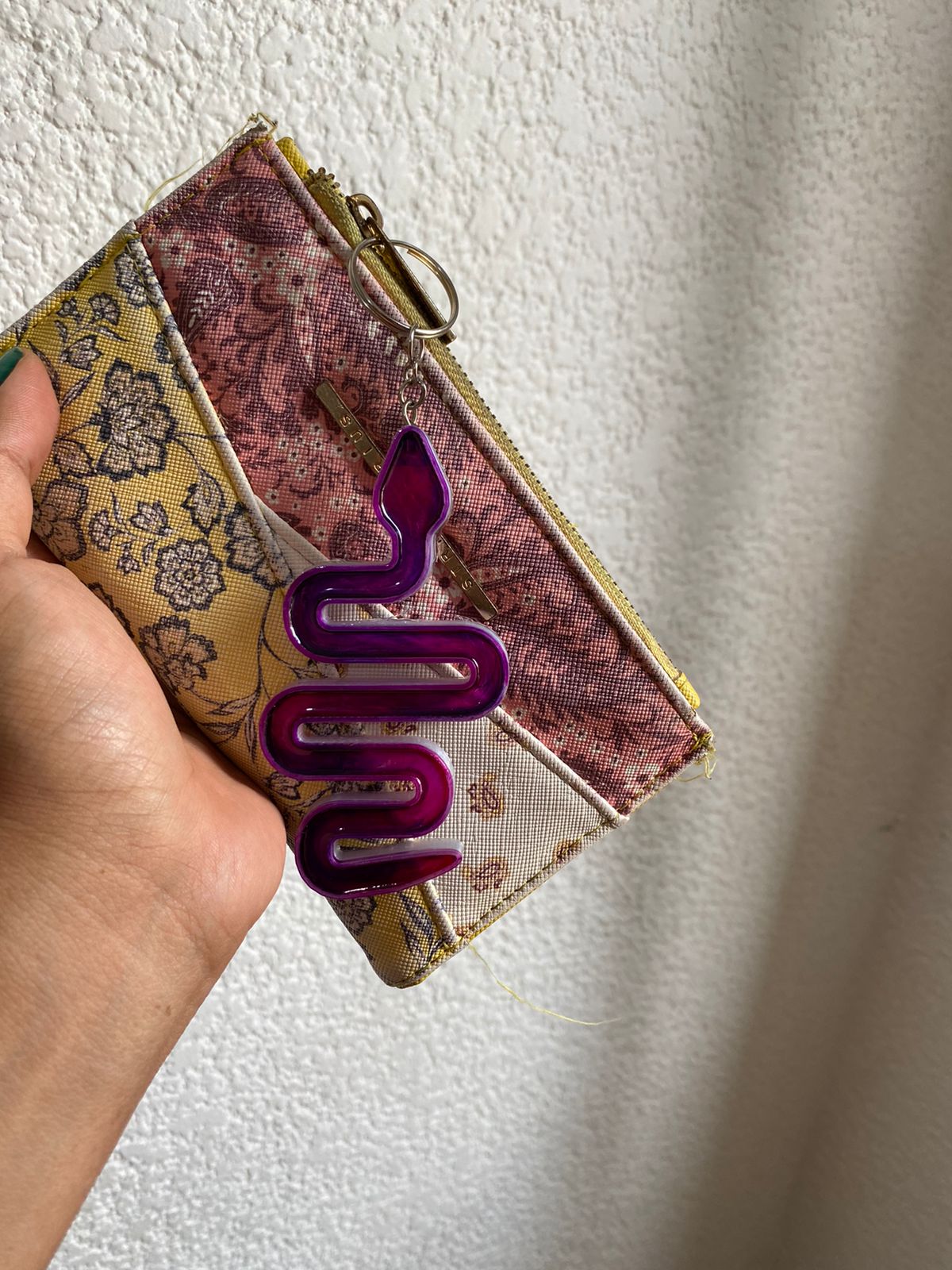 Free STL file snake keychain snake keychain・3D printing template to ...