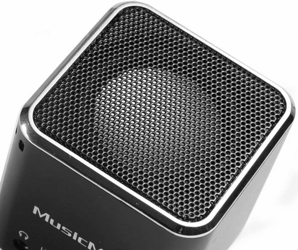 Free 3D file Bluetoothbox・3D printable design to download・Cults