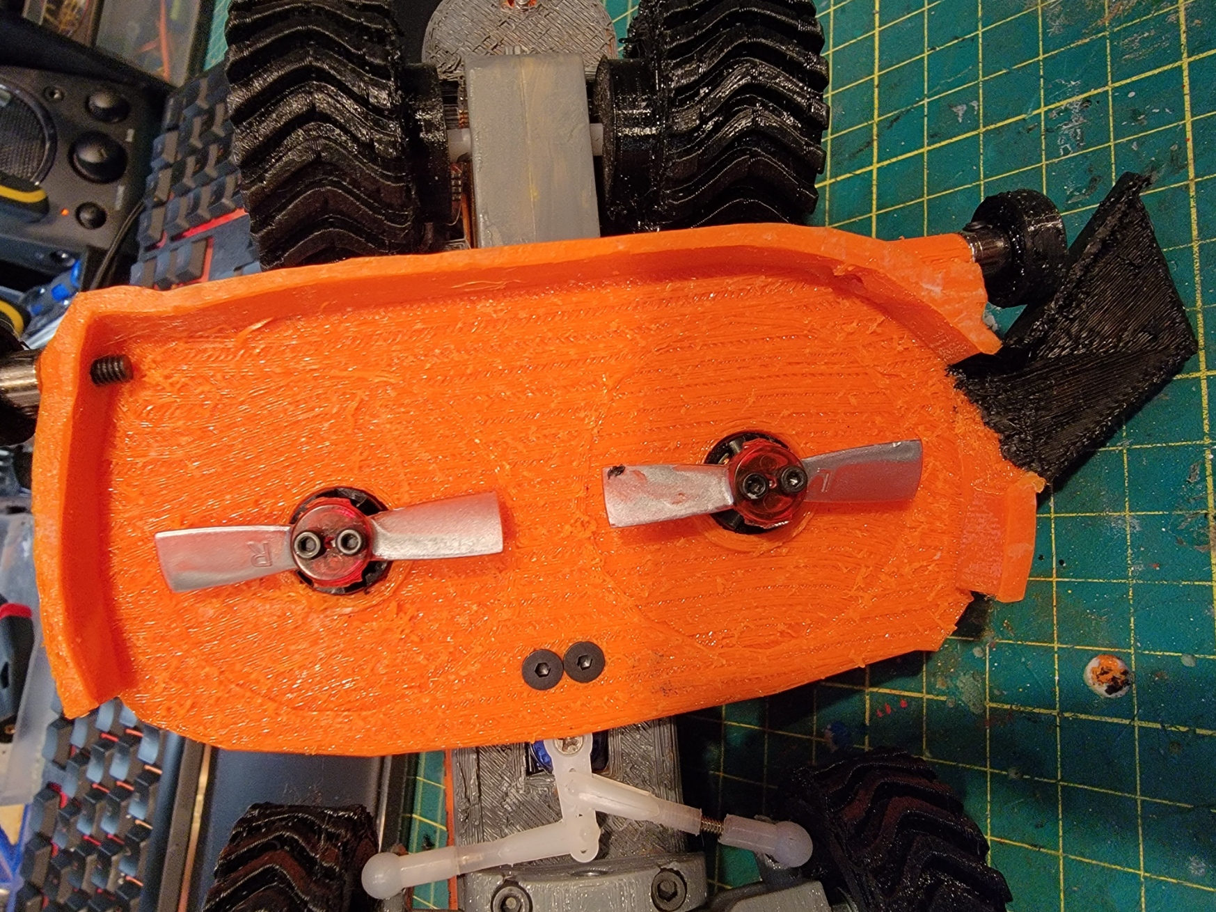 STL file rc lawn mower 🌆・3D printable model to download・Cults