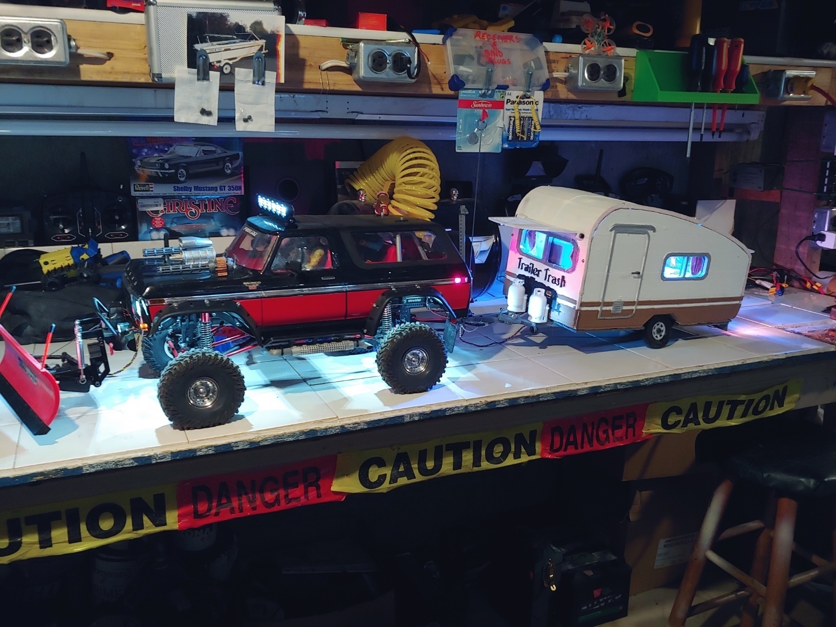 STL file small camper trailer・3D printer design to download・Cults