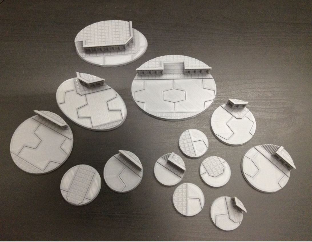 Free STL file Titanstructure Titan and Knight bases (basic) 🧲・3D ...