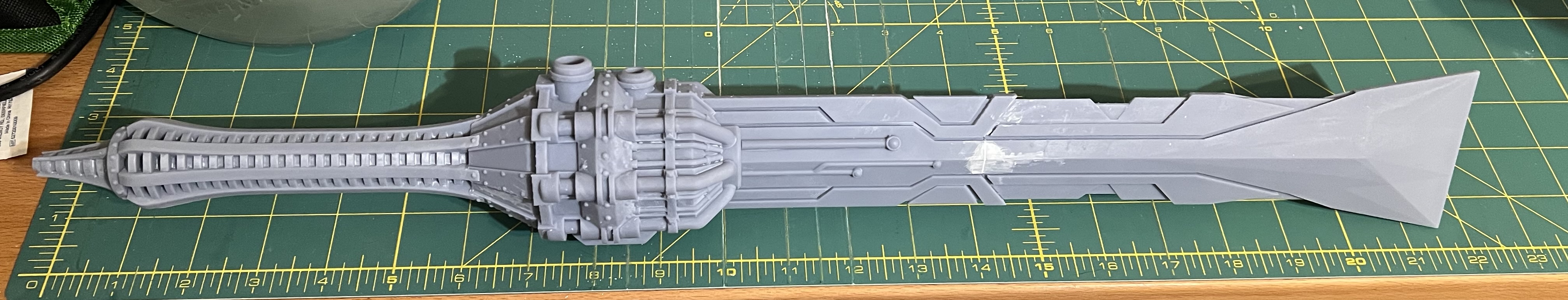3D file 4th Planet Battleduke Judiciar Style Power Sword・3D printer ...
