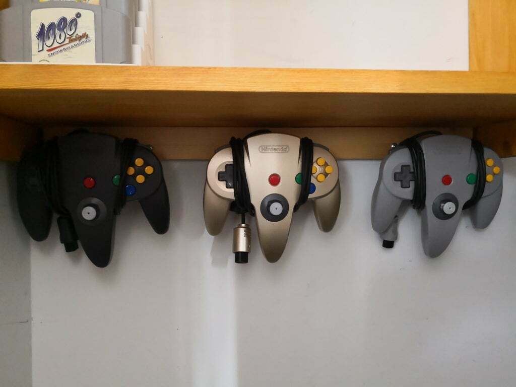 Free STL file Hidden N64 Controller Holder・3D printable model to ...