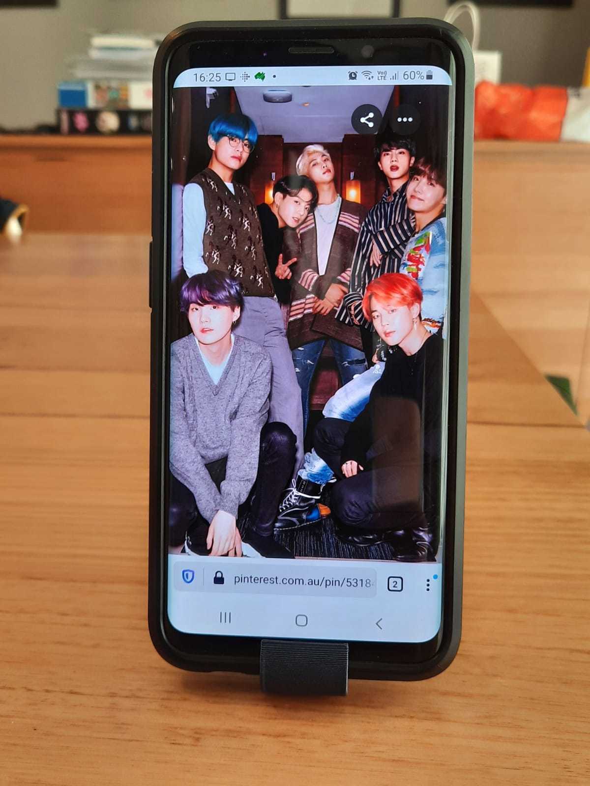 Free STL file KPop keychain phone stands (8 groups)・3D print design to ...