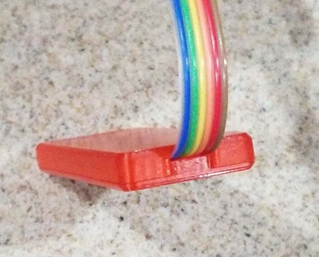 Free STL file Raspberry Pi Pico snap-together case with slot for 6-wire ...