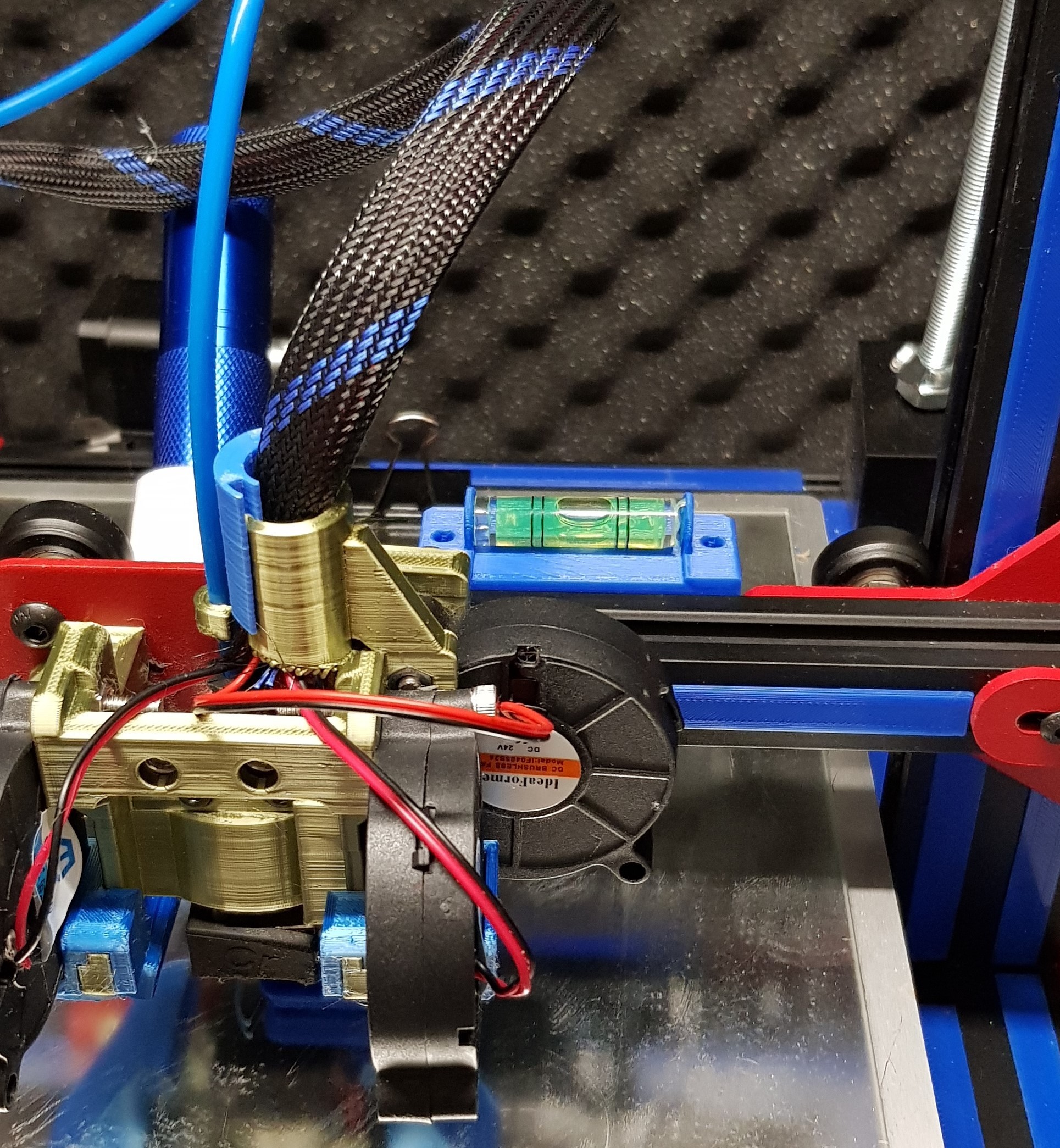 Free STL file spirit level holder・3D printable model to download・Cults