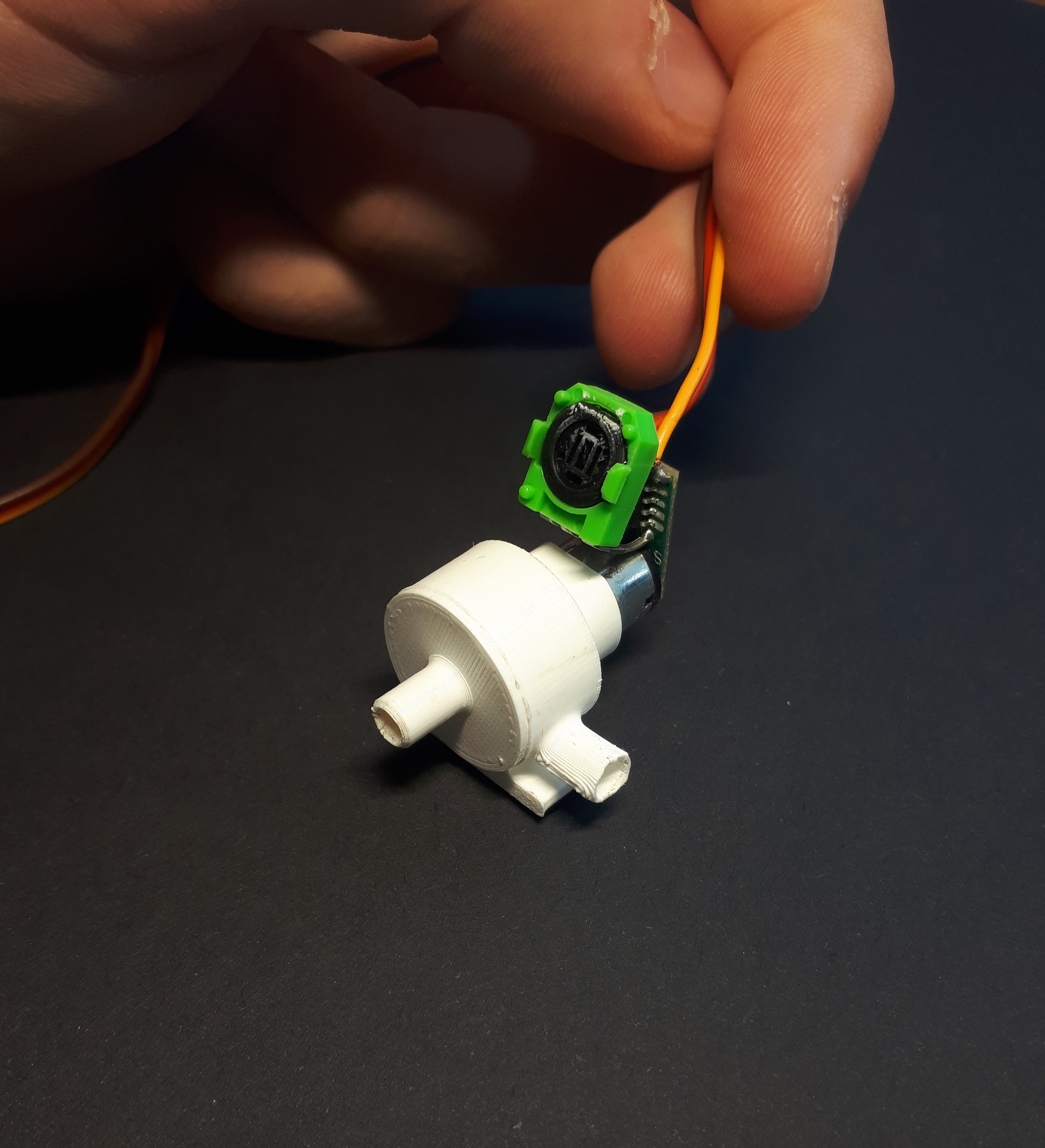 STL file Micro RC Water Pump・3D printing template to download・Cults