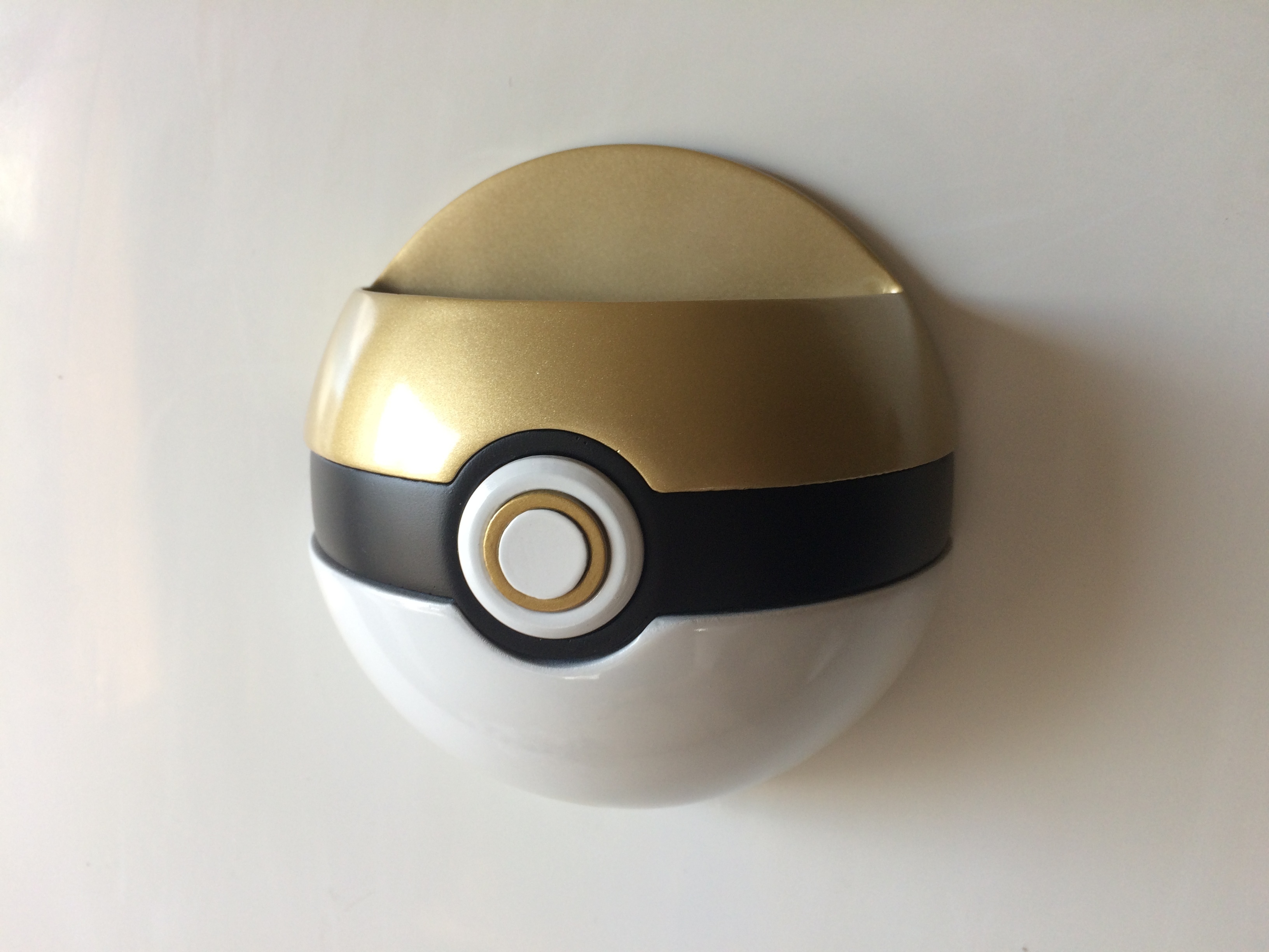 Free 3D file pokeball planter magnet stl・3D printer model to download・Cults