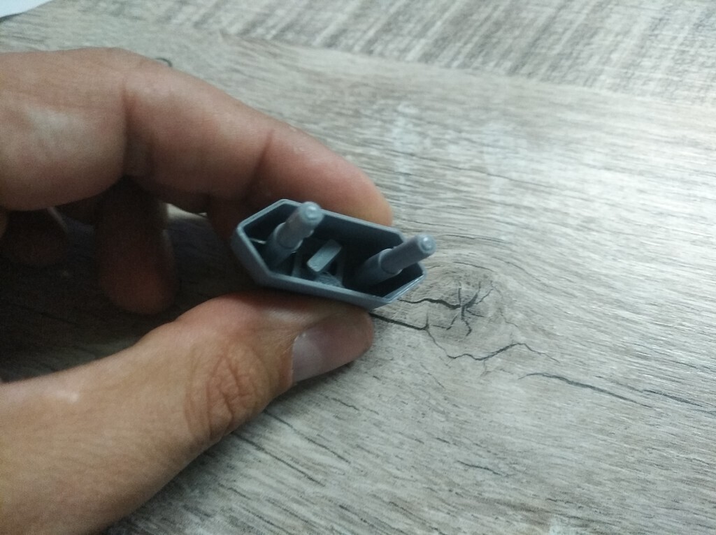Free STL file EU plug baby proof socket cover with key 🔌・3D print ...