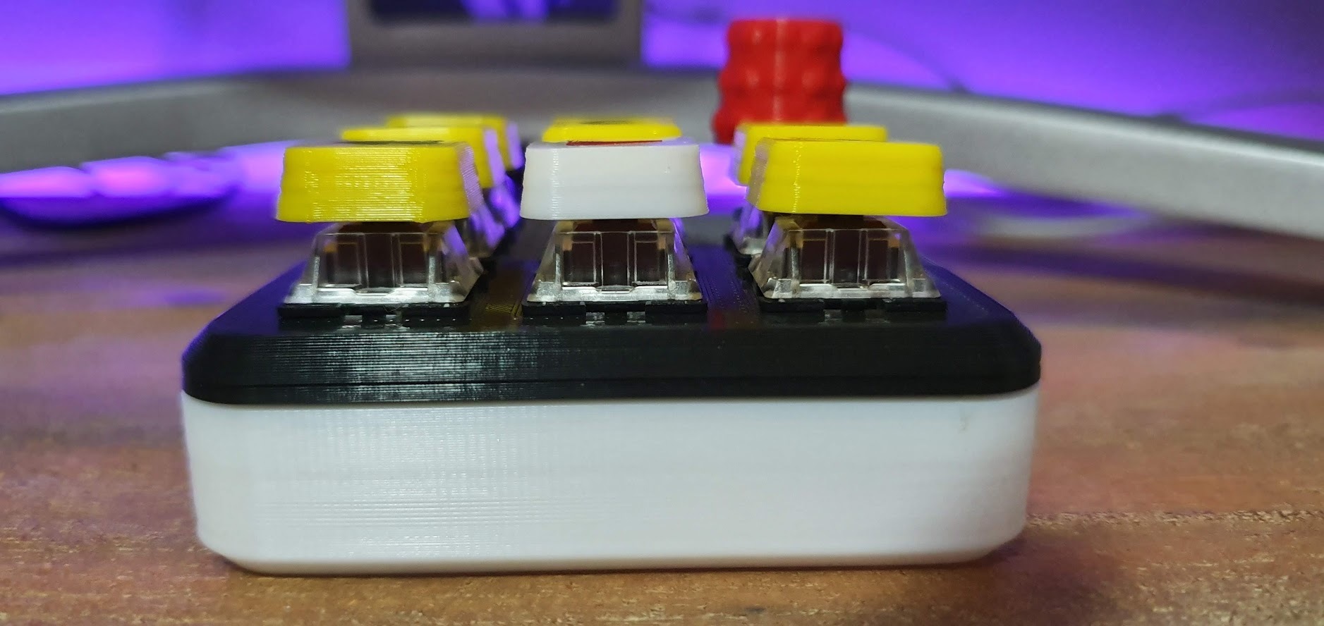 Файл 3D Macro Controller Case・Шаблон для 3D-печати для загрузки・Cults