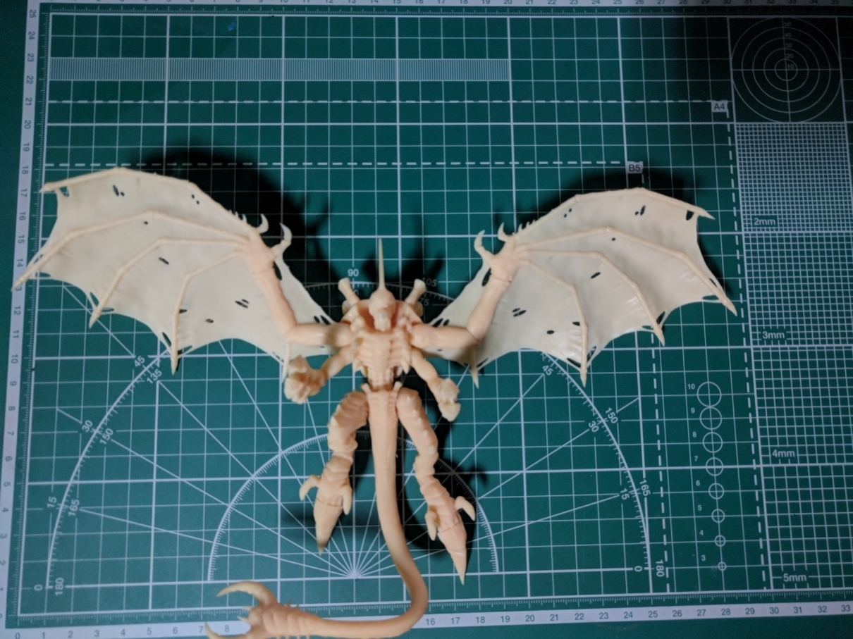 3D printed Swarmlord and Hive Tyrant • made with Anycubic Photon・Cults