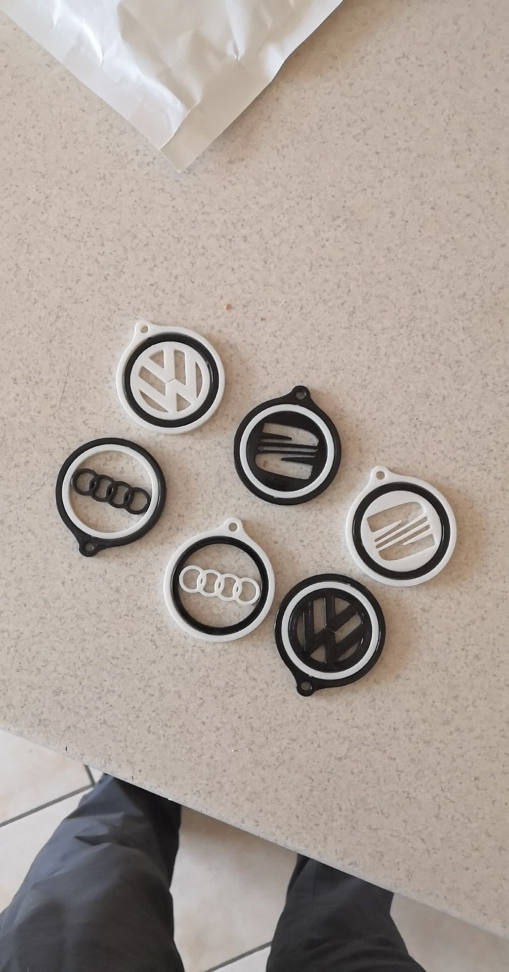 STL file CAR Keychain (Audi, VW, Seat, Mercedes)・3D printing template ...