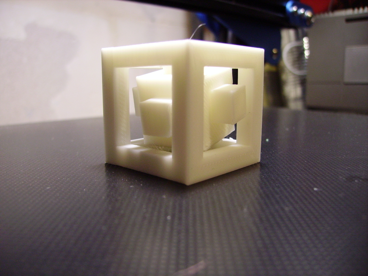 Free STL file Cubes!・3D printer model to download・Cults