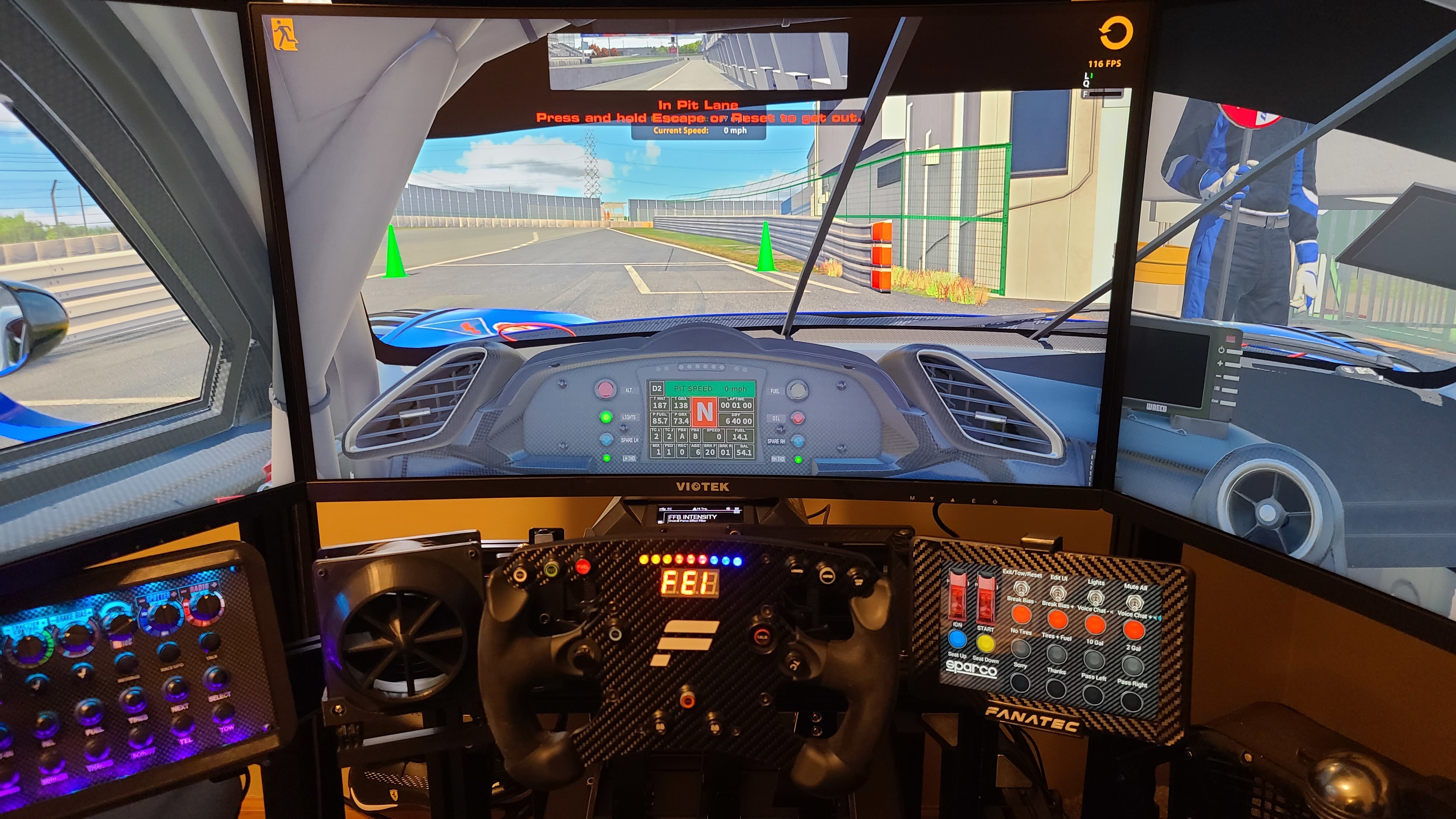 STL file Fanatec Side Tablet Mount (Adjustable/Universal) DD,CSW,CSL ...