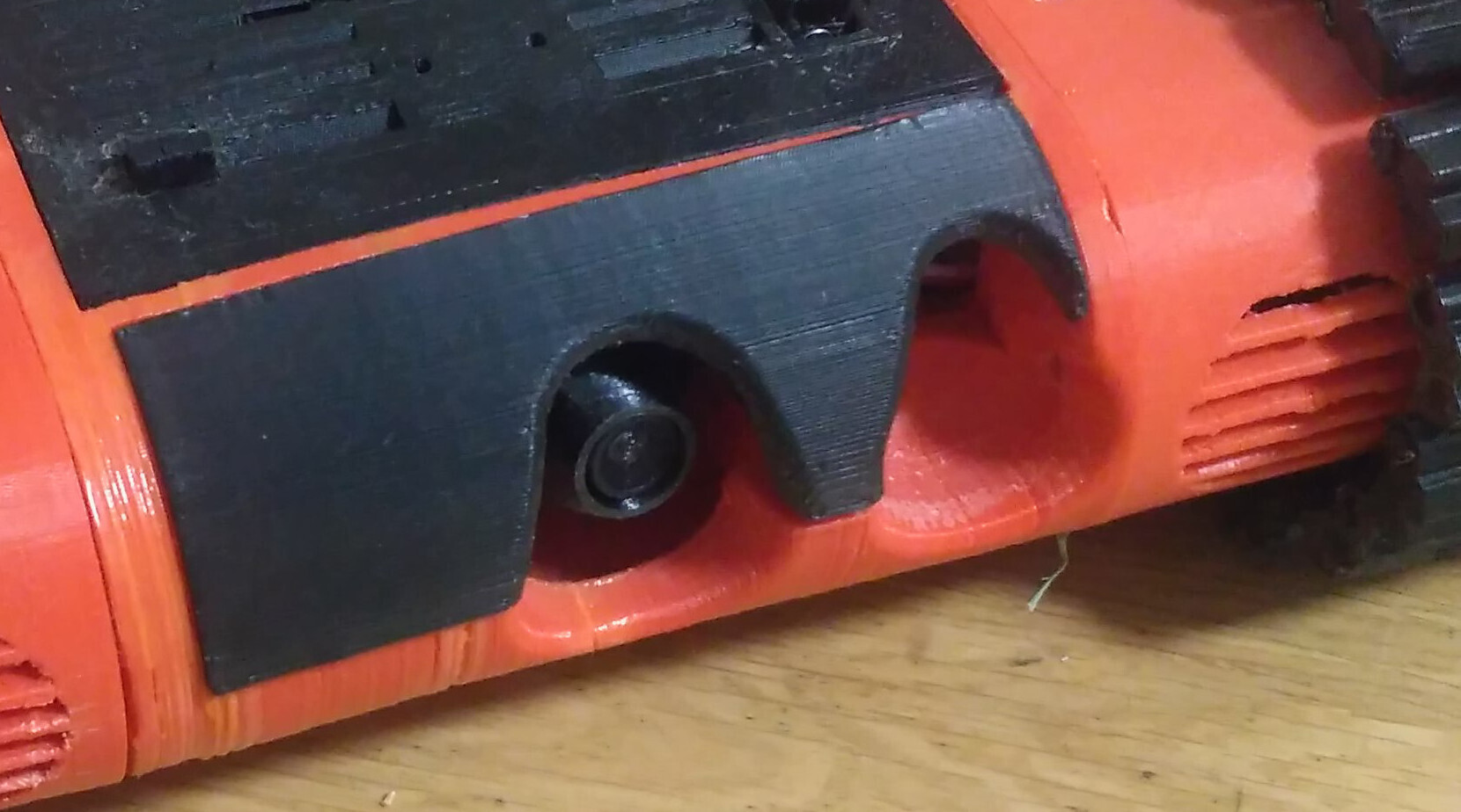 Free STL file Micro FPV camera and servo holders for FPV-Rover (or FPV ...