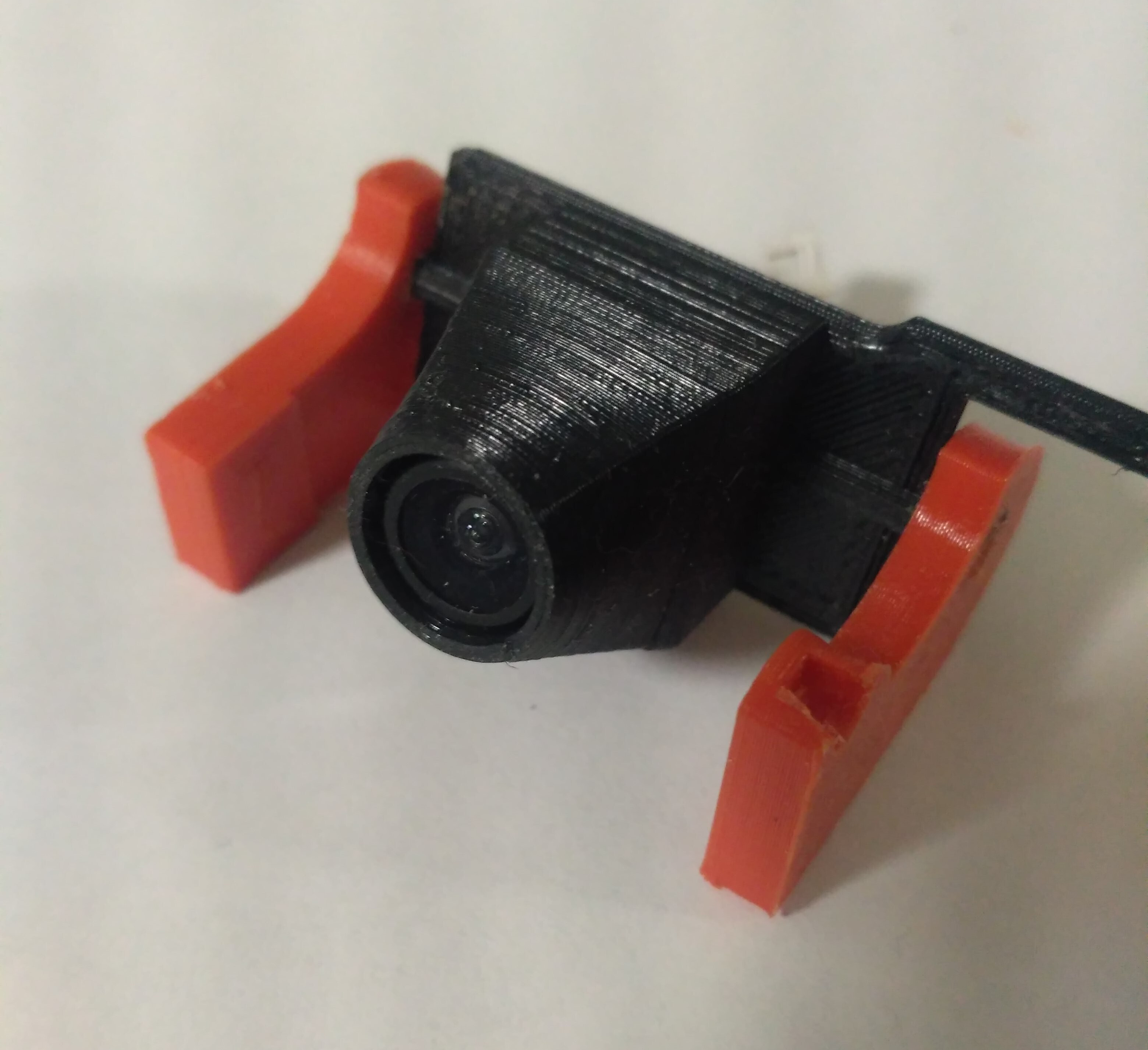 Free STL file Micro FPV camera and servo holders for FPV-Rover (or FPV ...