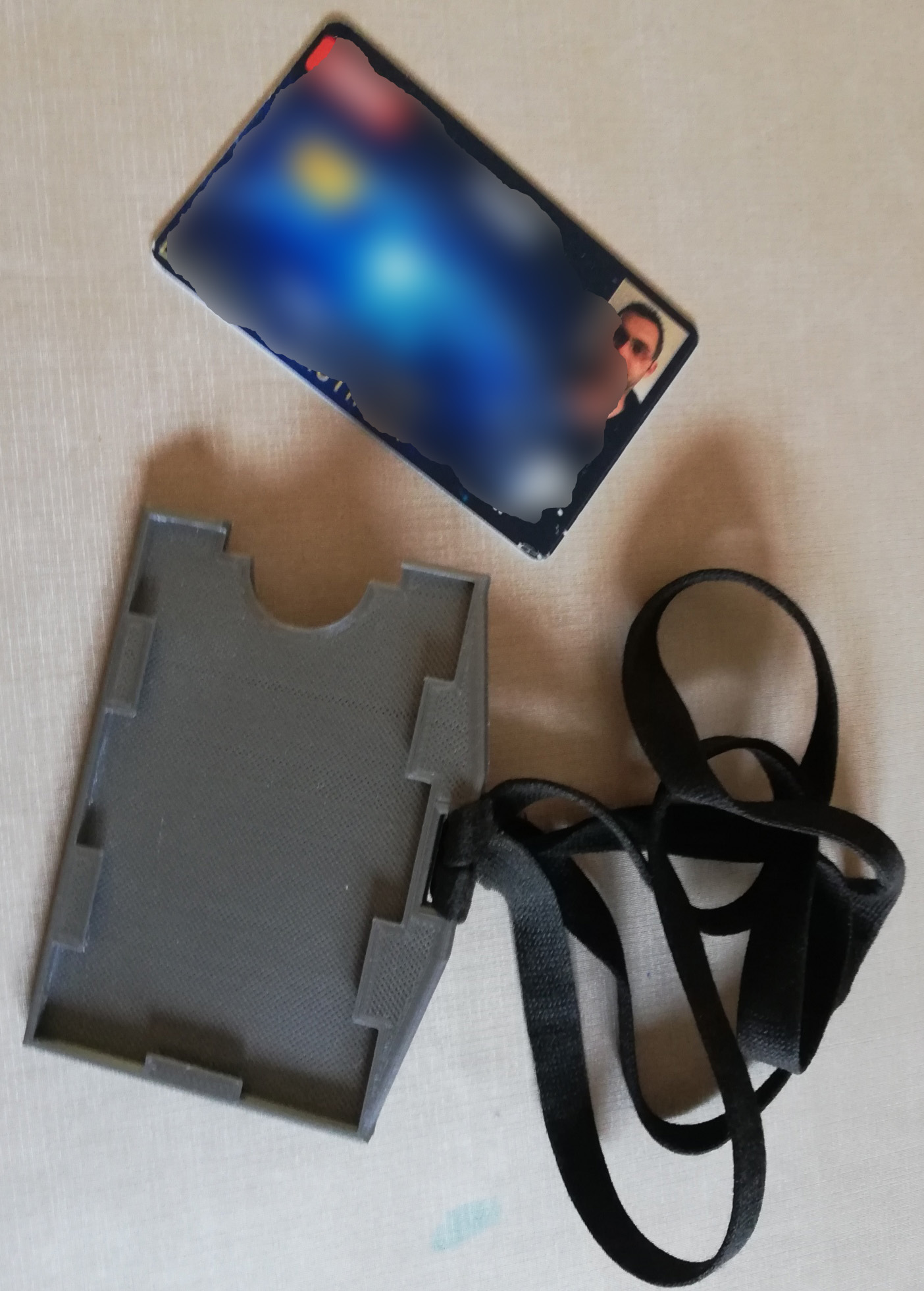 3D printer Badge Holder - Card Holder - ID Holder • made with CReality ...