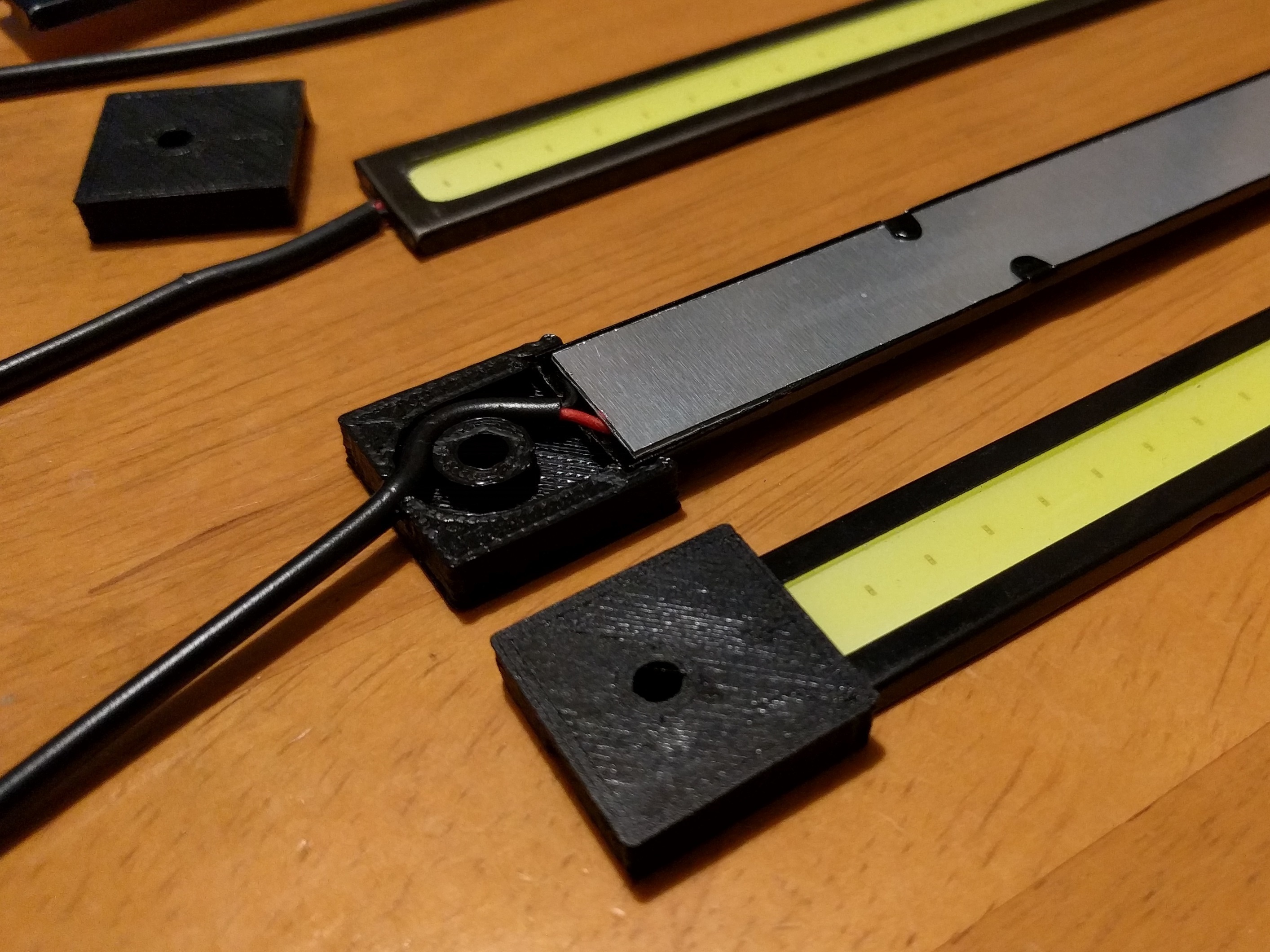 Free STL file COB LED Strip Mount for 2020 Extrusions・3D printing model ...