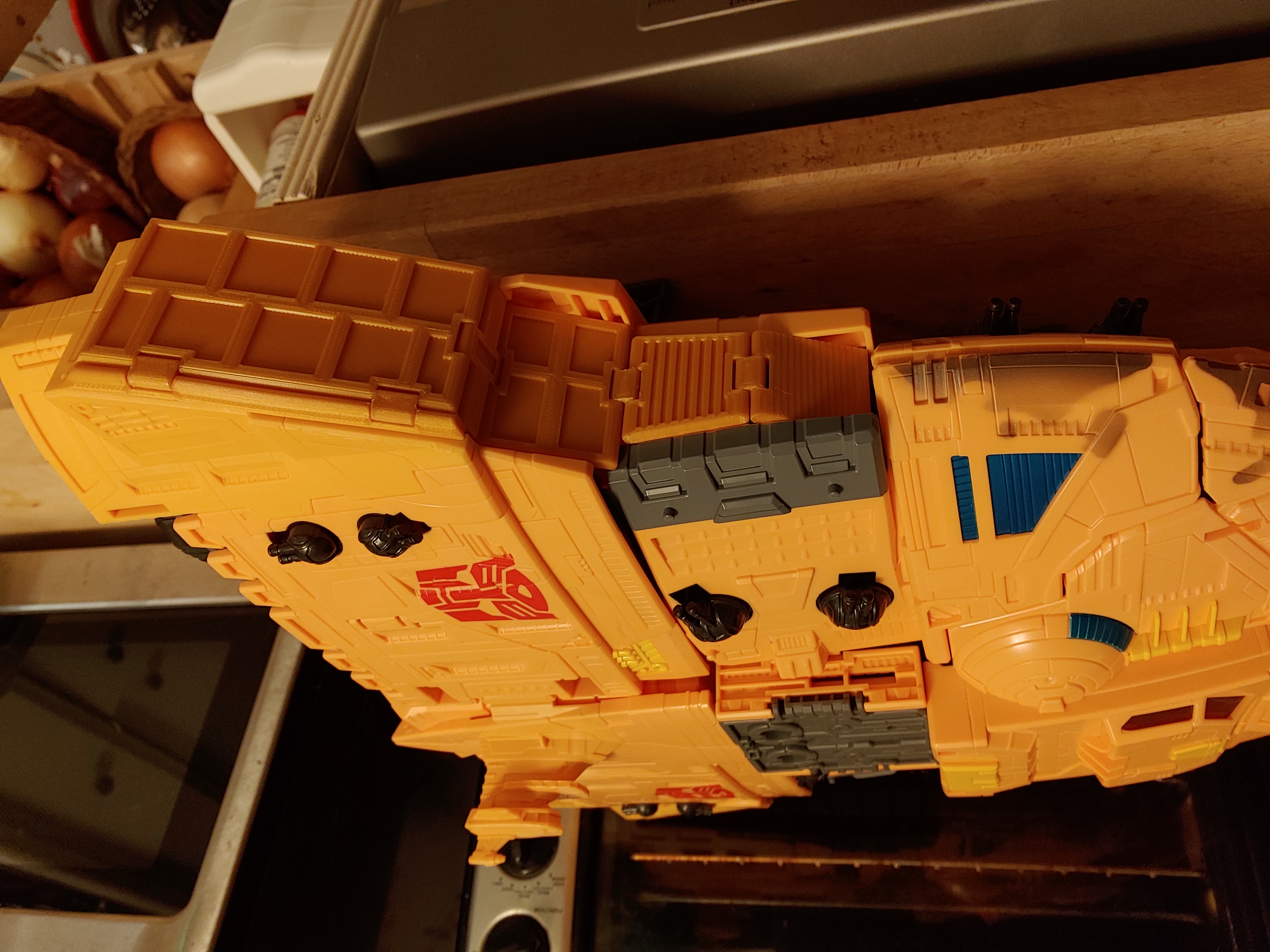 Archivo STL Transformers reino titán arca plegable rellenos laterales y ...