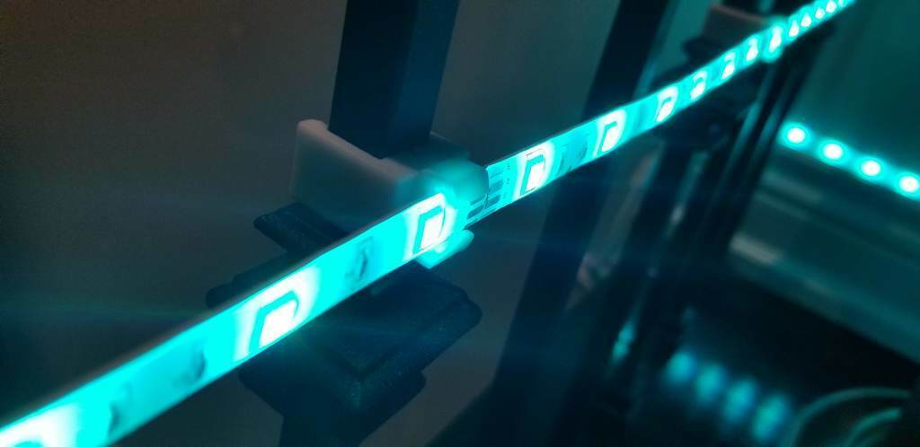 Free 3D file Led Strip Mount for Stairs・3D printer model to download・Cults