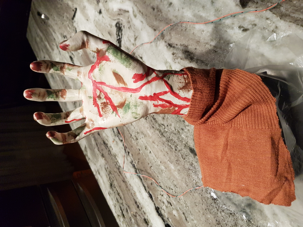 Free STL file Moving Zombie Hand 🧟・Design to download and 3D print・Cults