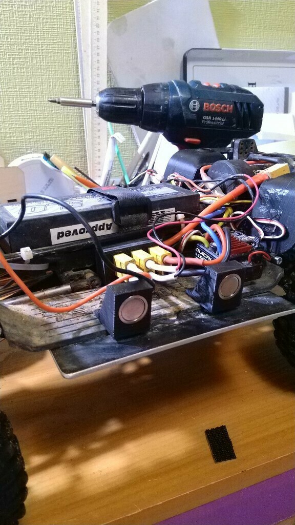 Free 3D file redcat Gen8 side magnet・3D printing design to download・Cults