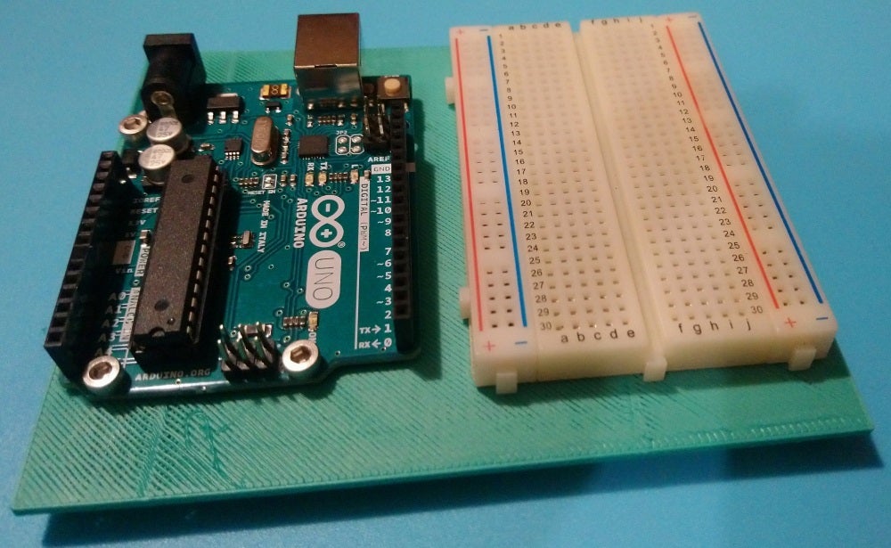 Free STL file Arduino Prototype plate・3D print design to download・Cults