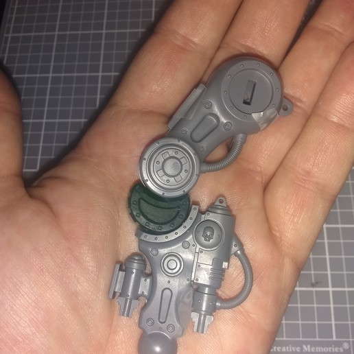 Download free 3D printer files Dominus Knight Knee Extender And Shield ...