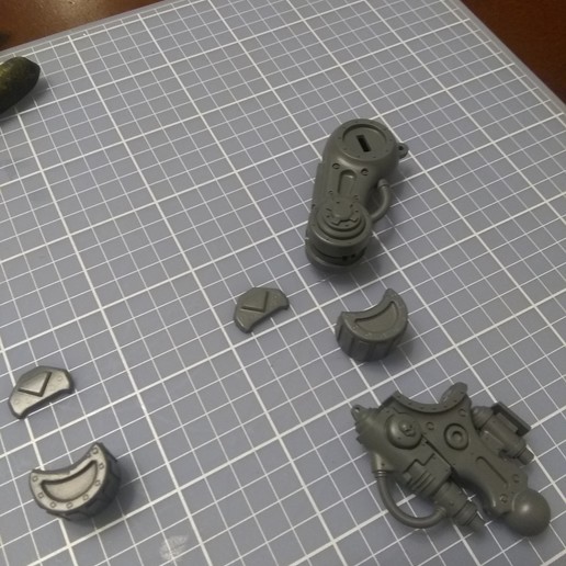 Download free 3D printer files Dominus Knight Knee Extender And Shield ...