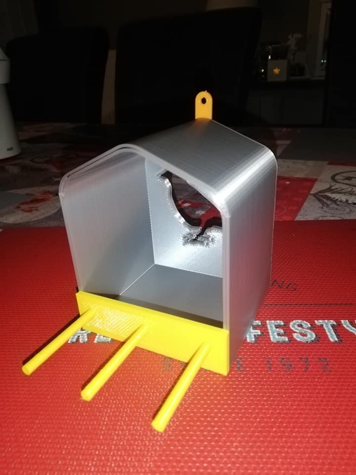STL file Bird feeders・3D printer model to download・Cults