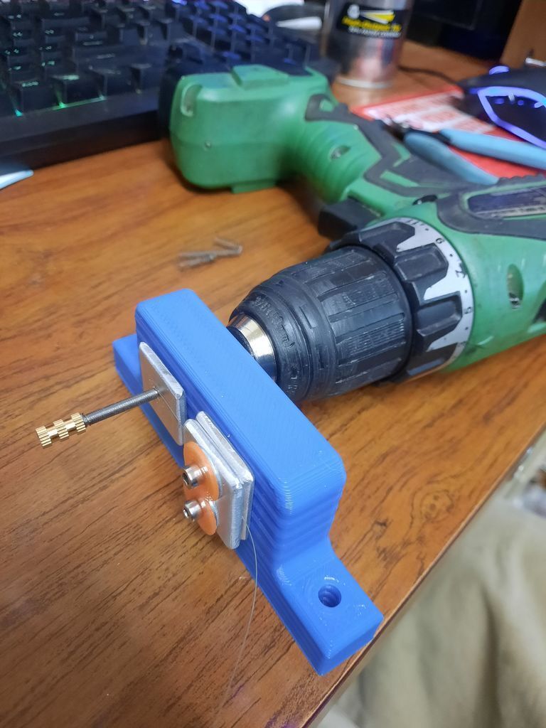 Free STL file Small Spring Maker・Object to download and to 3D print・Cults