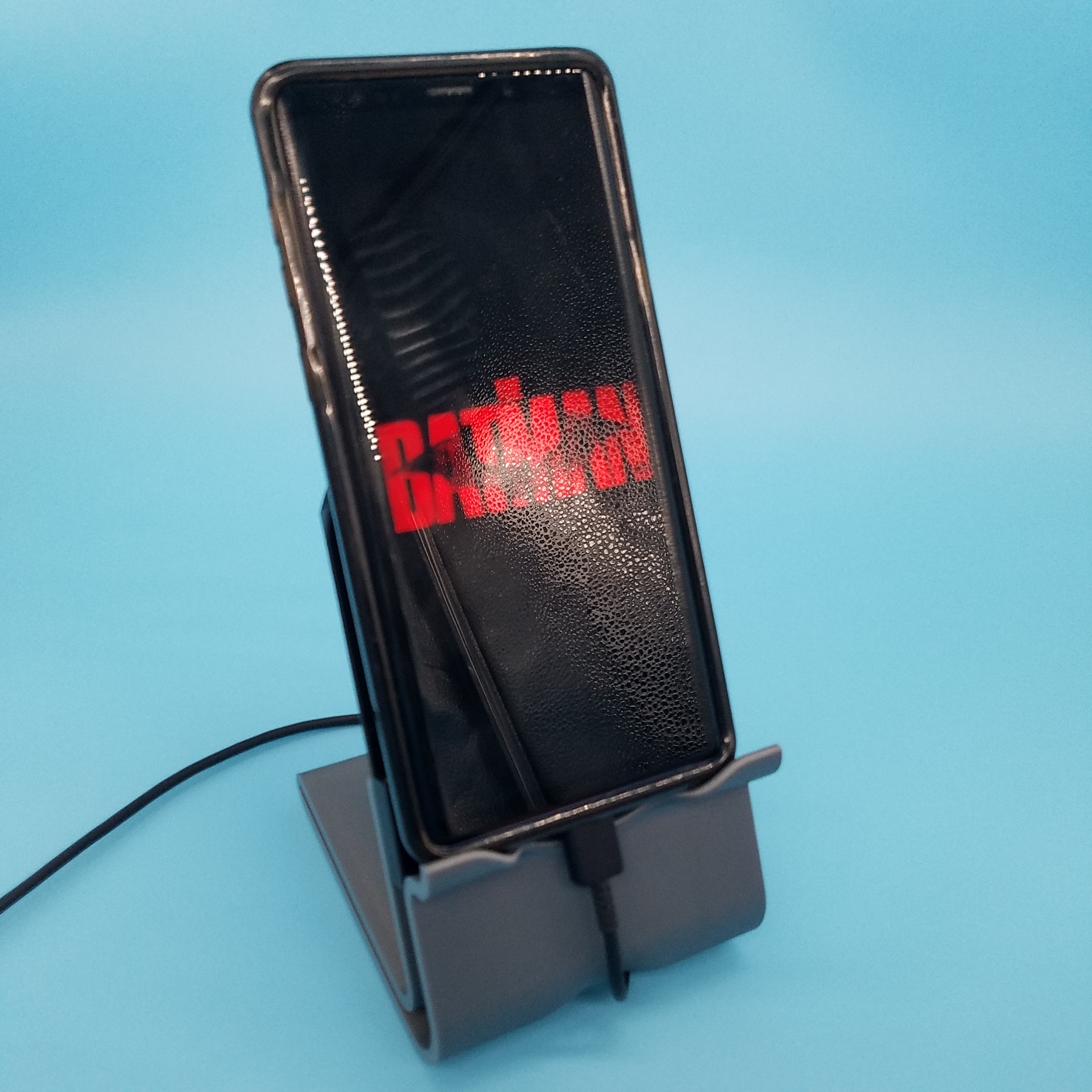 3D file Batman, Phone Holder For Desk, Personalized Phone Stand・Design ...