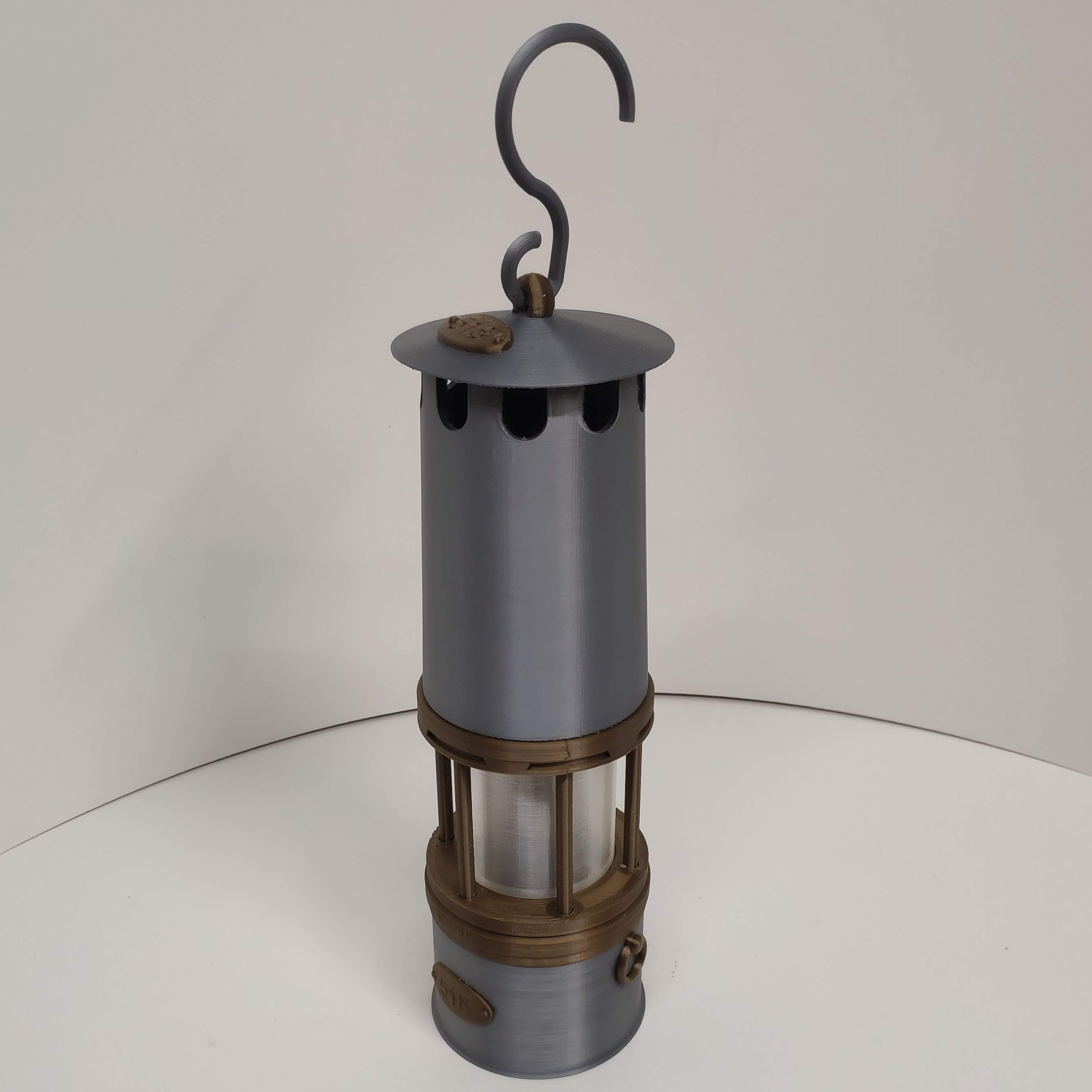 STL file Miner's Flame Lamp 🔥・3D printing template to download・Cults