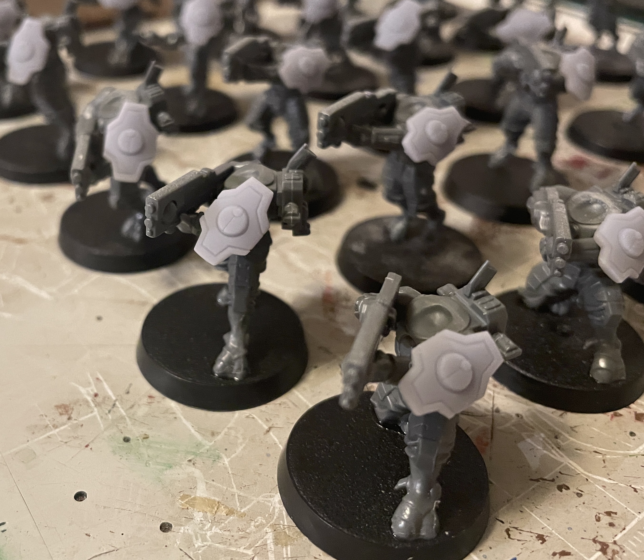 Free STL file Tau Breacher Pauldron ⚔・Model to download and 3D print・Cults