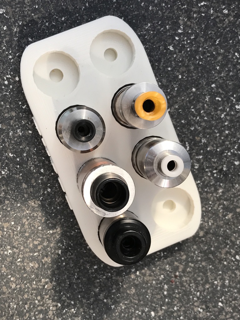 Free 3D file Stand for eight 25mm vape atomizers・Design to download and ...