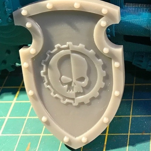 Download free STL Shield Titan LordofWar Mech God Logo ・ Cults