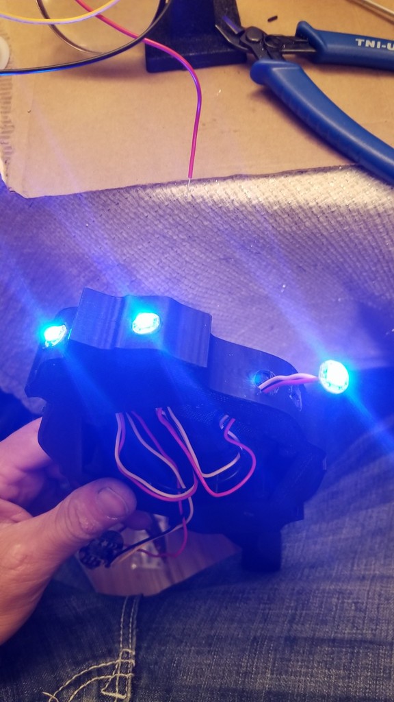 Free 3D file Magic Mirror - Belle Halloween Prop 🪄・3D printing idea to ...