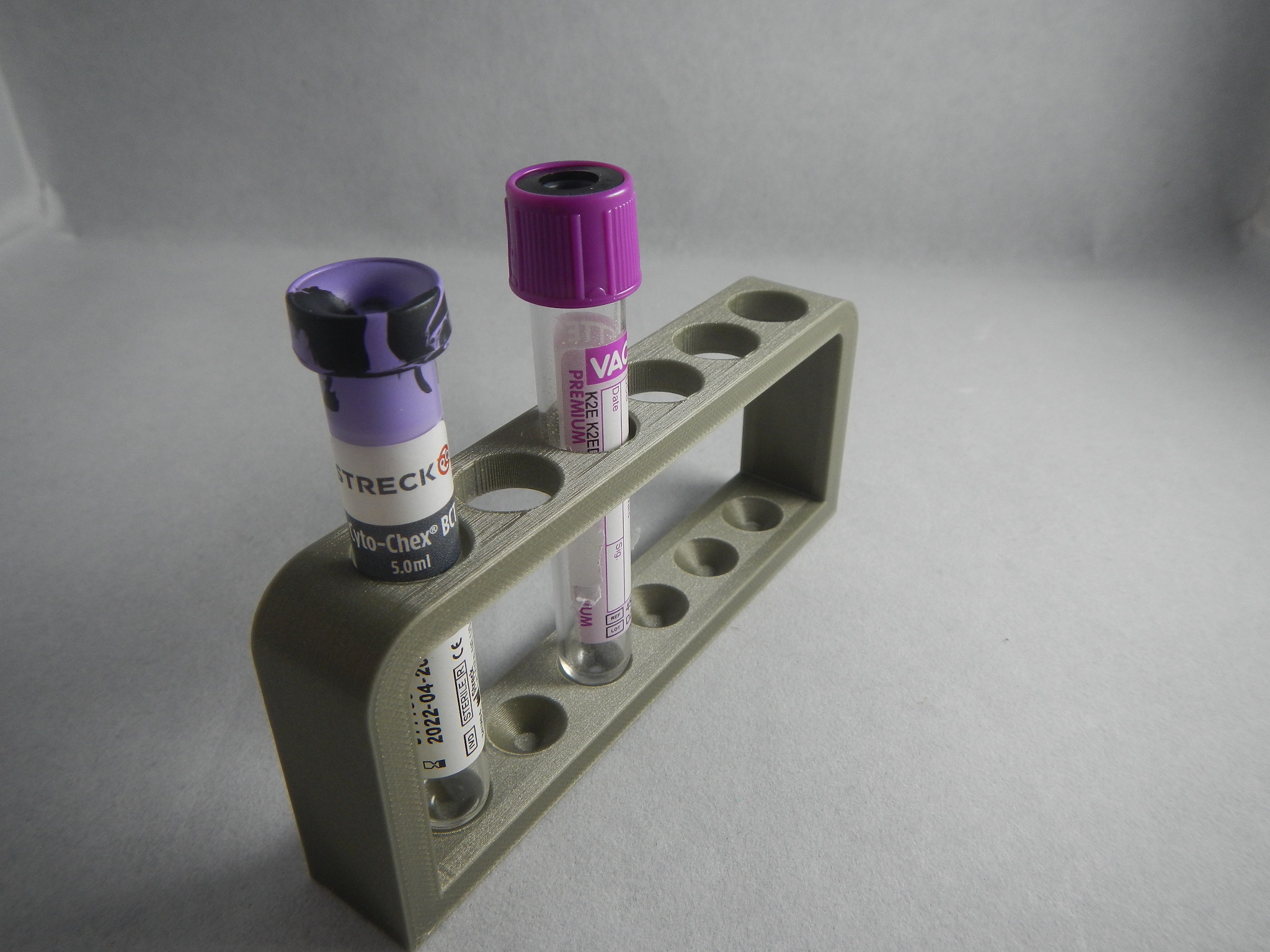 Fichier STL gratuit Support pour Vacutainer BD 🔧・Modèle pour imprimante ...